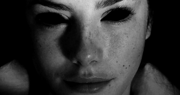30 Warning Signs That Someone You Know Is Actually Evil - True Activist